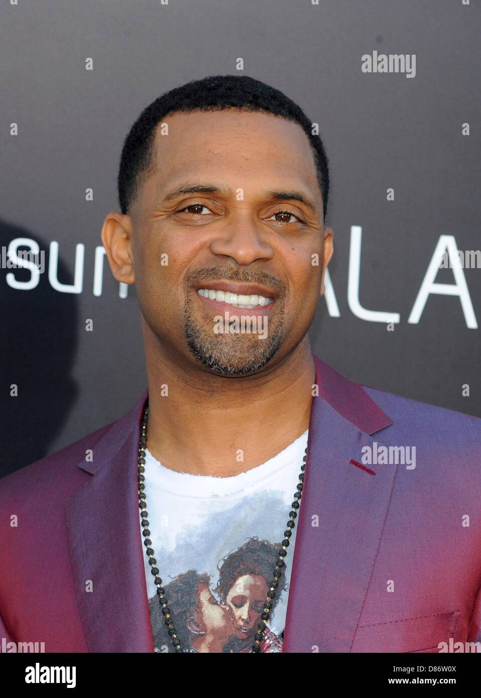 Los Angeles, California, USA. 10th May 2013. Mike Epps at arrivals for ...