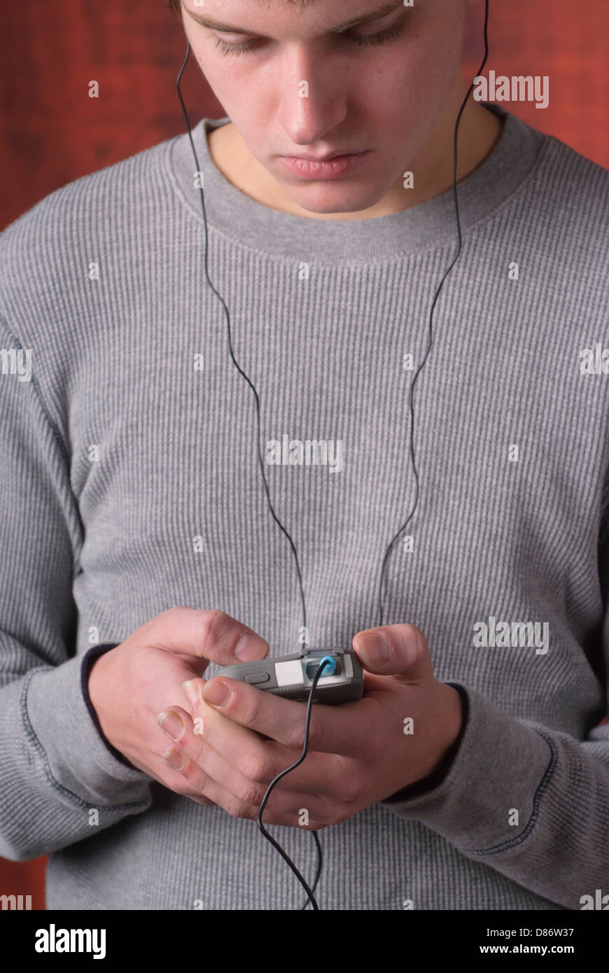 Singing into iphone hi-res stock photography and images - Alamy