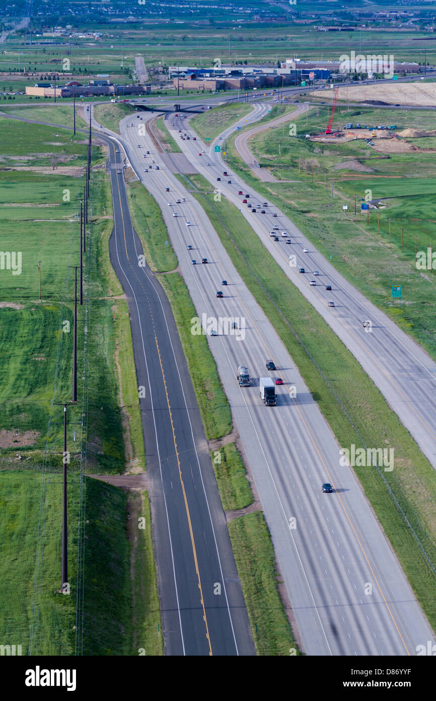 Typical american highway with green median Stock Photo - Alamy