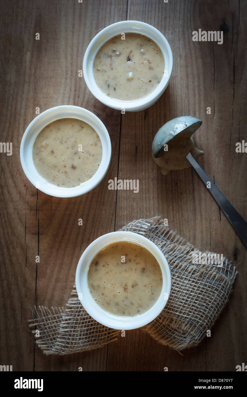 Toffee cups hi-res stock photography and images - Alamy