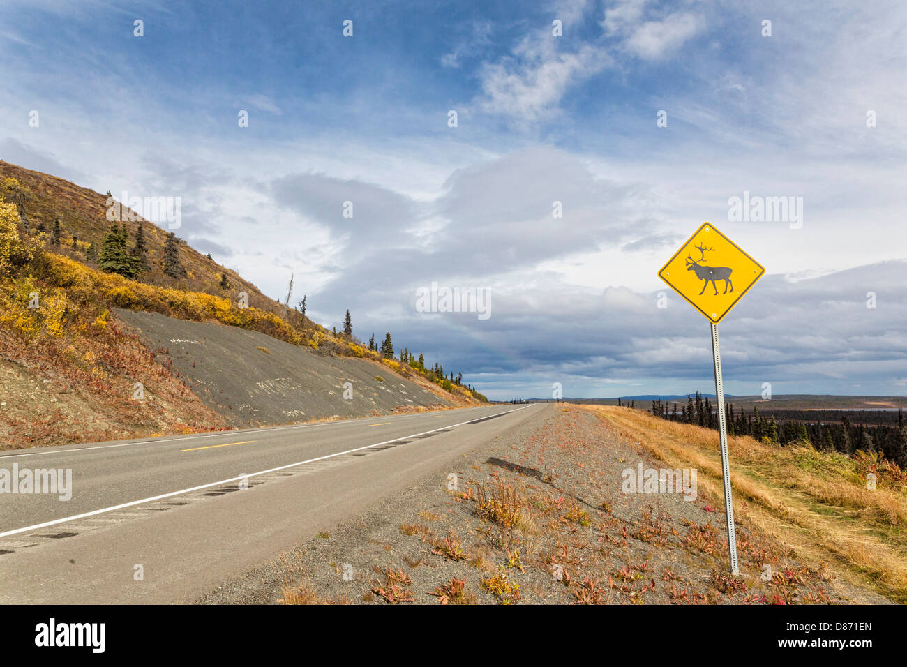 Alaska highway sign hi-res stock photography and images - Alamy