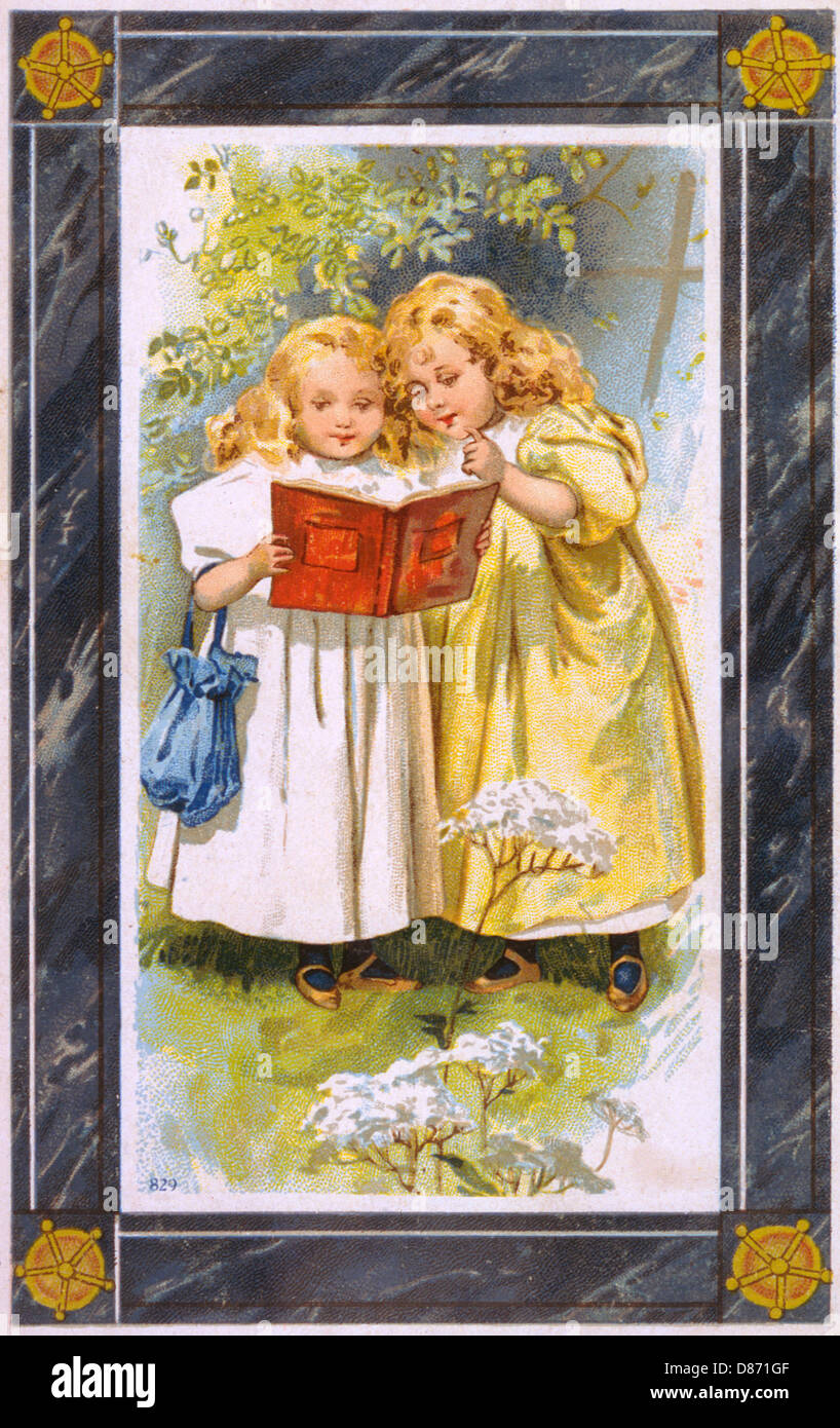 Girls reading in a garden hi-res stock photography and images - Alamy