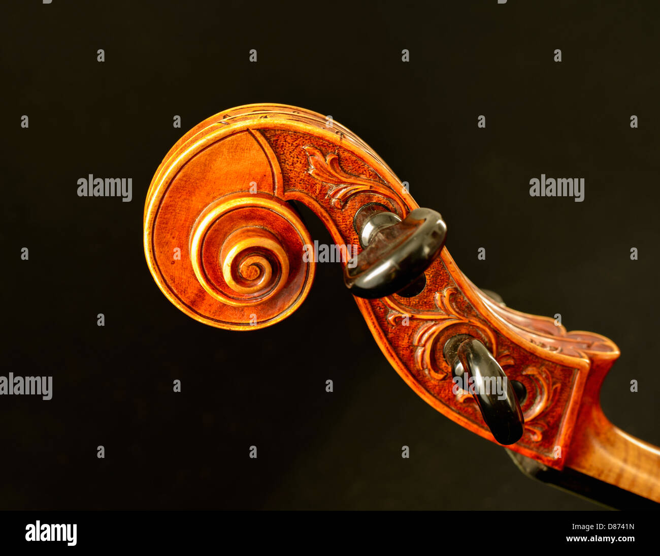 Black scroll hi-res stock photography and images - Alamy