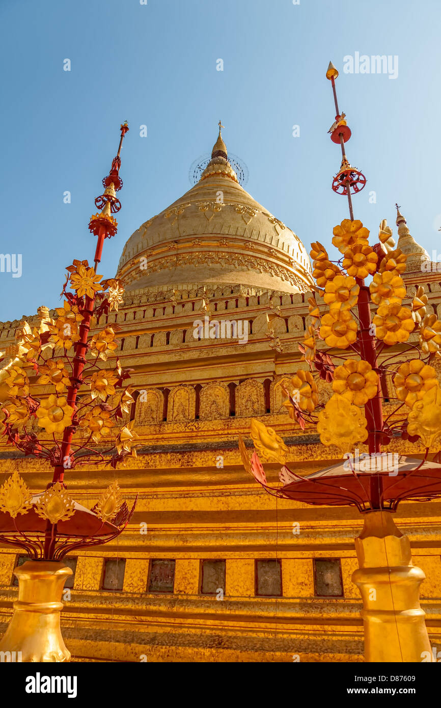 The Shwezigon Pagoda Stock Photo - Alamy