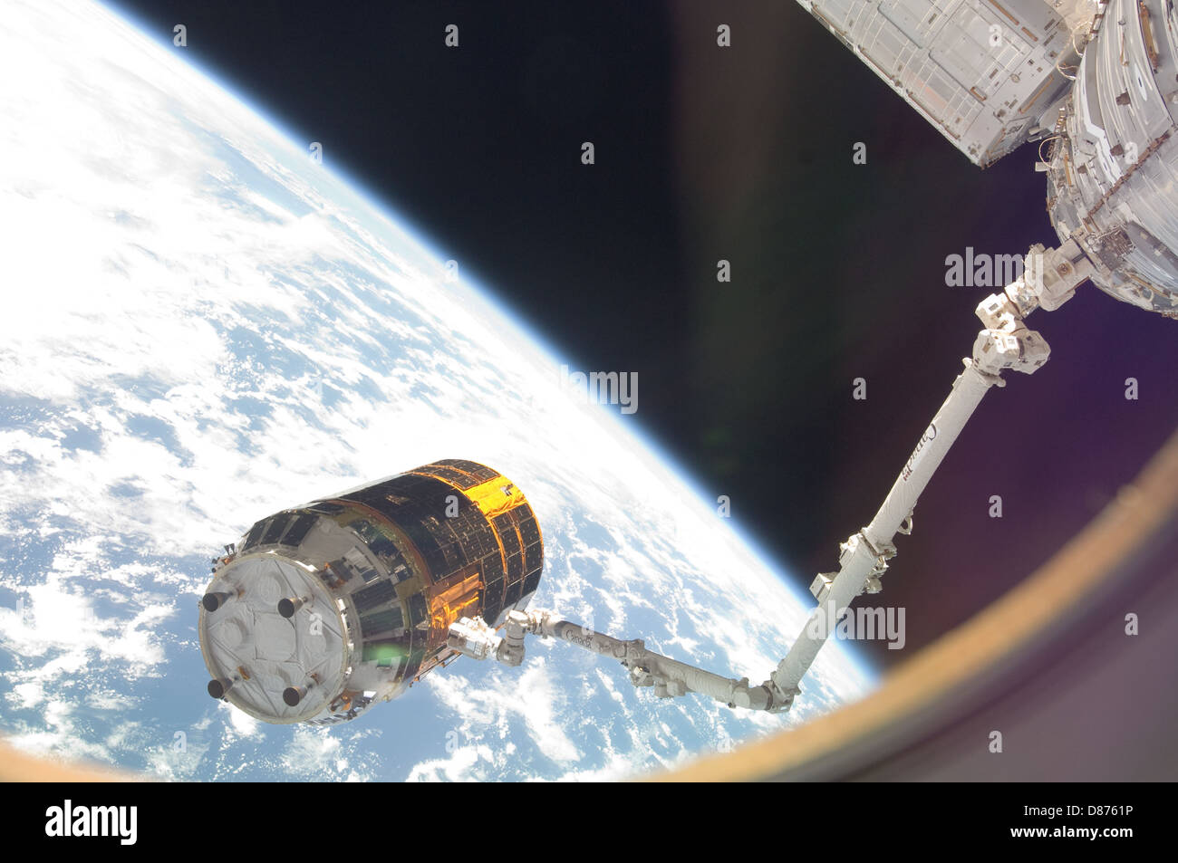 The unberthing of the HTV-1 cargo spacecraft from the International ...
