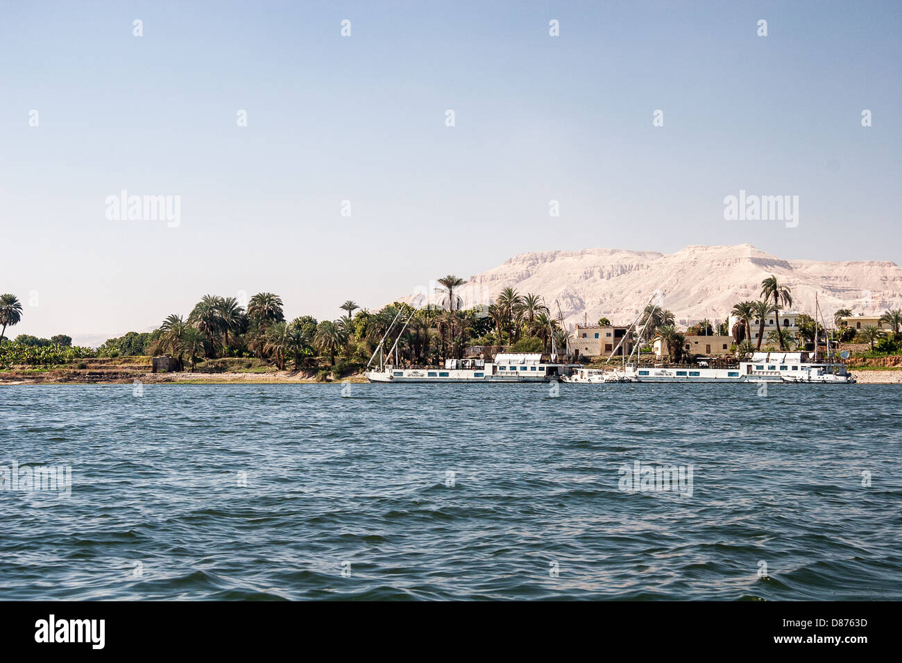 Egypt nile landscape hi-res stock photography and images - Alamy