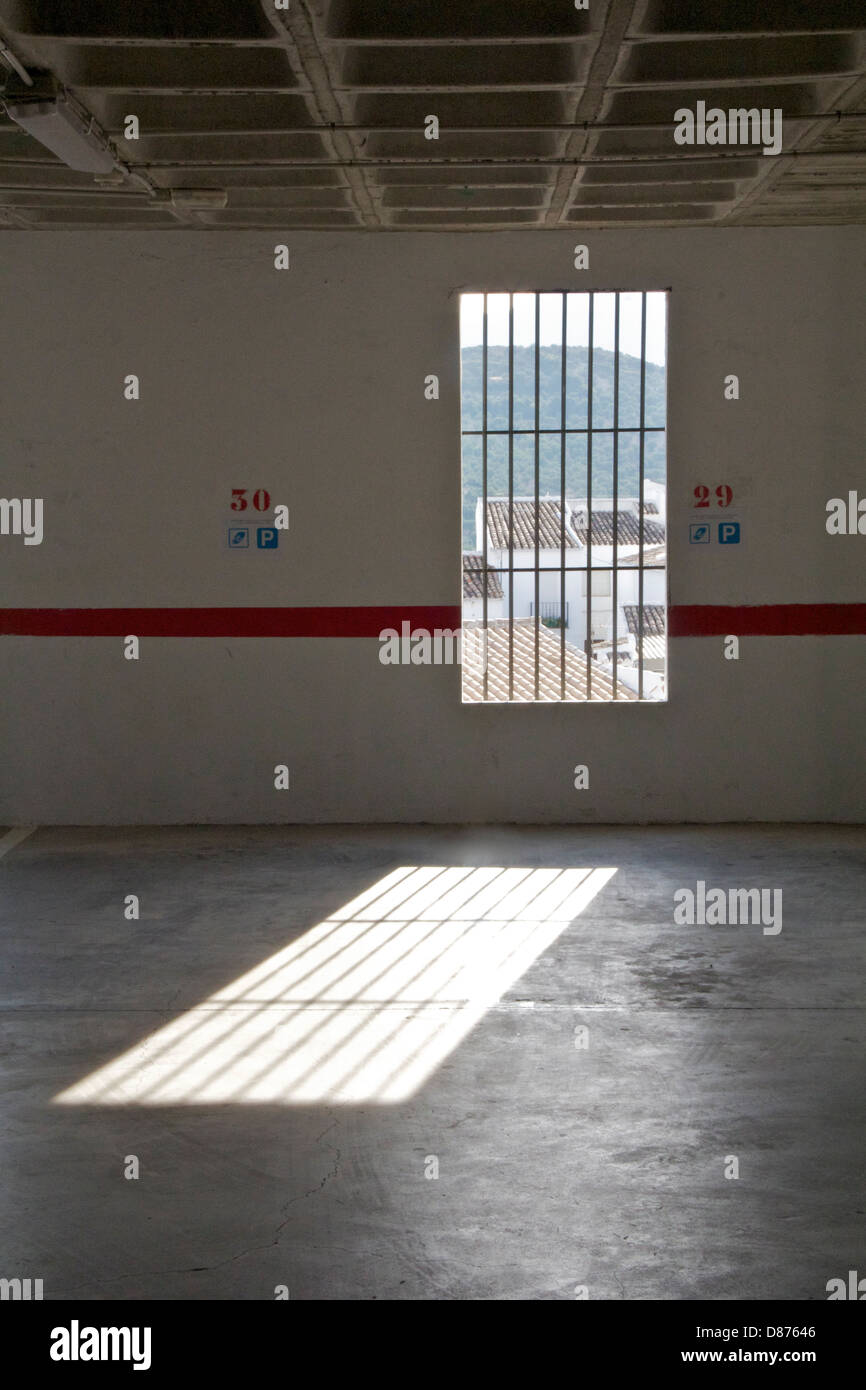 Shadow of window bars hi-res stock photography and images - Alamy