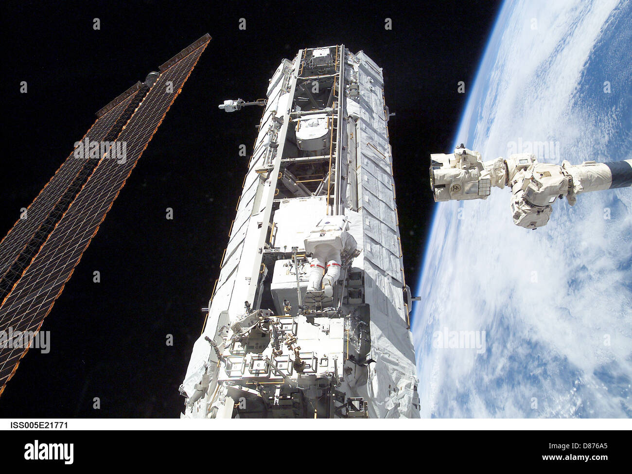 This image captures the International Space Station (ISS) orbiting ...