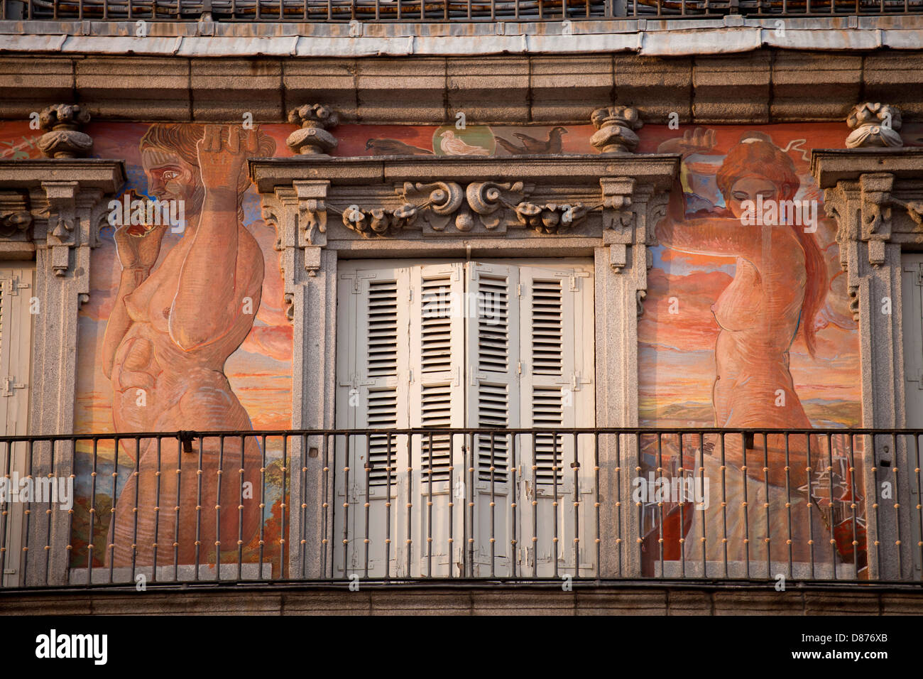 Plaza Mayor Madrid Painting High Resolution Stock Photography and Images - Alamy