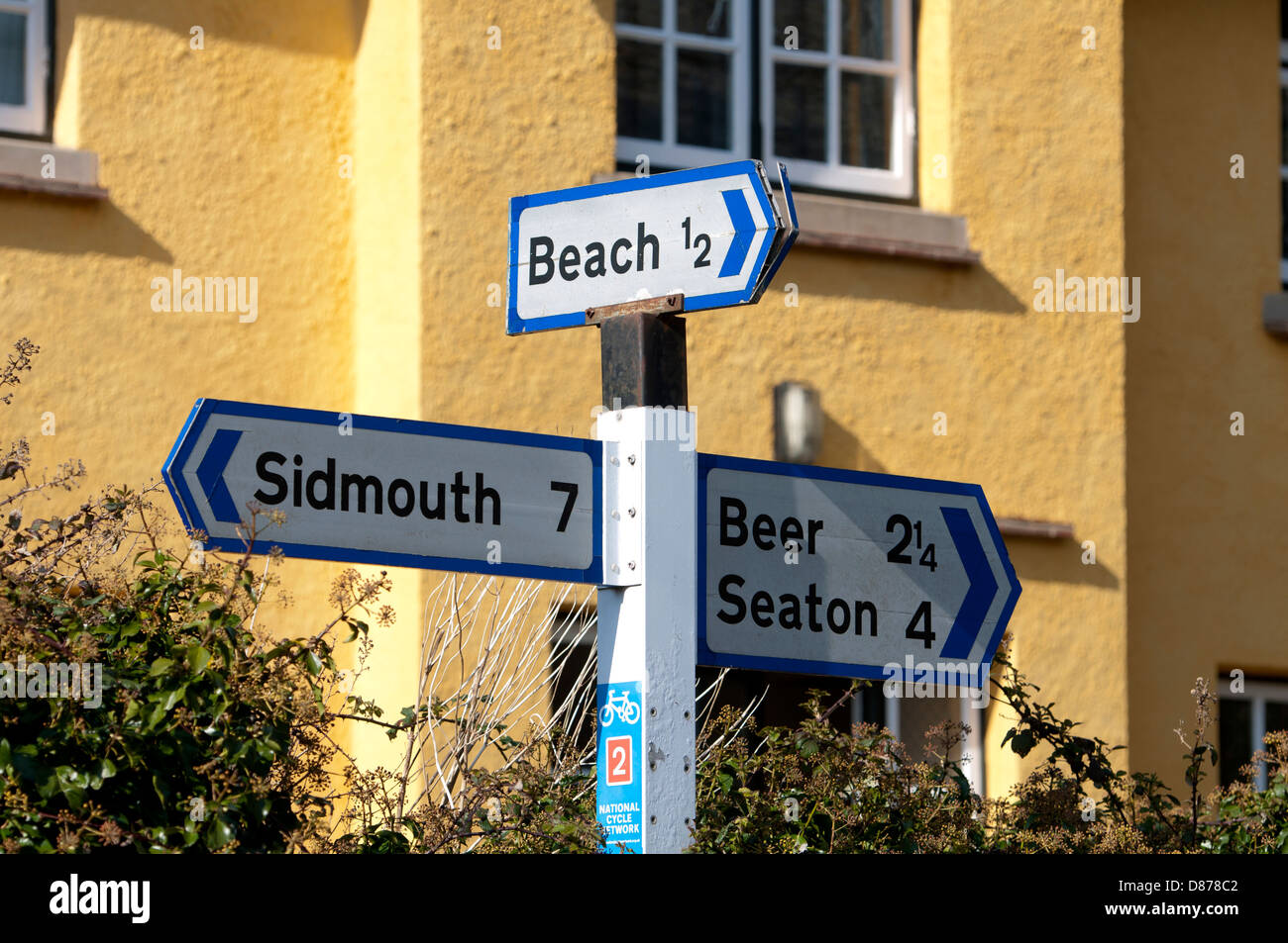 Devon road signs hi-res stock photography and images - Alamy