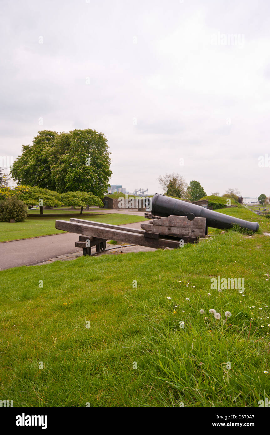 Old Cannon In New Tavern Fort Gardens Gravesend Kent UK Stock Photo - Alamy