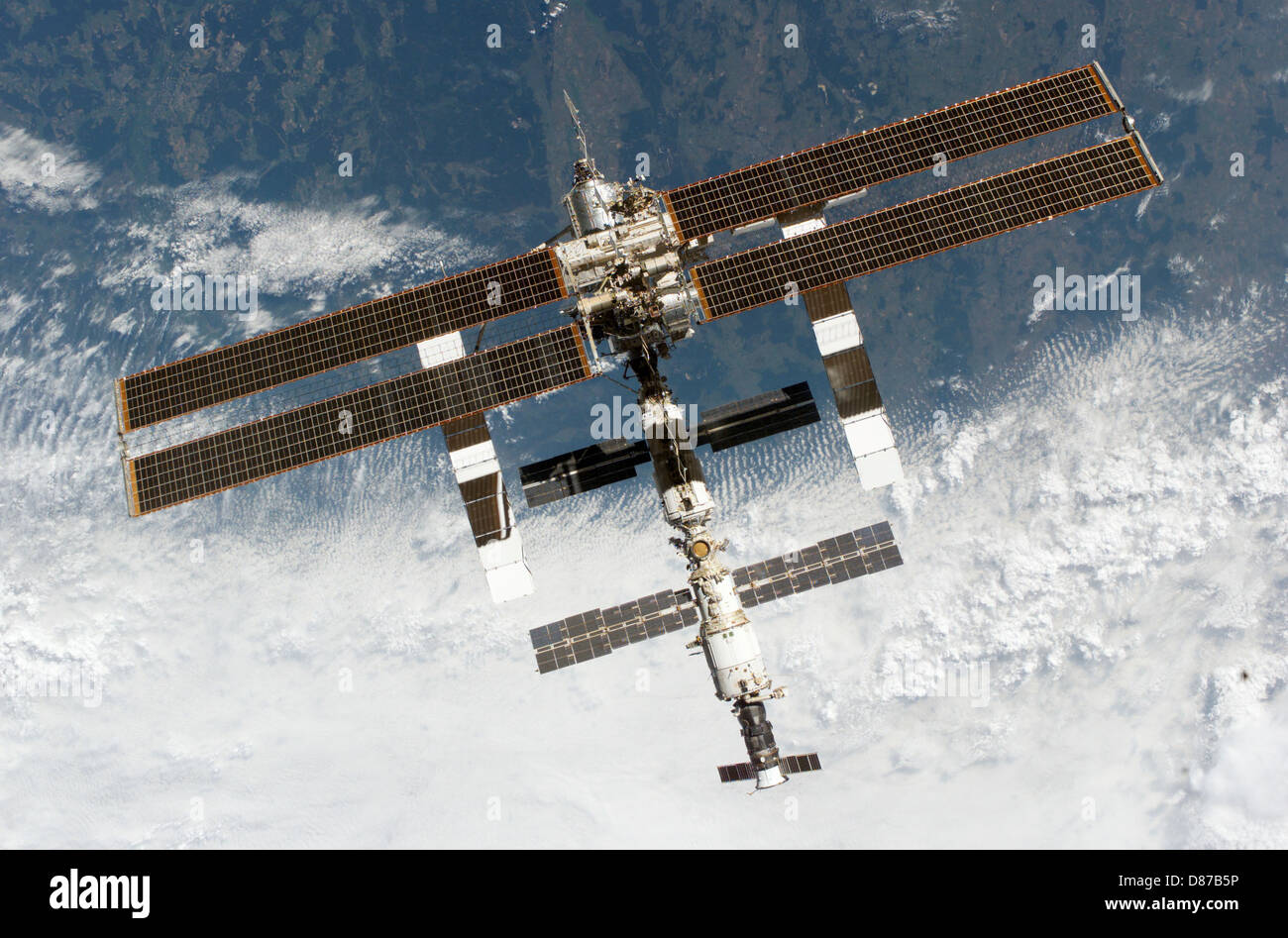 The Space Shuttle Atlantis undocked from the International Space ...