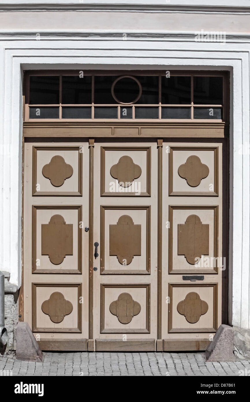 Old style gate lock hi-res stock photography and images - Alamy