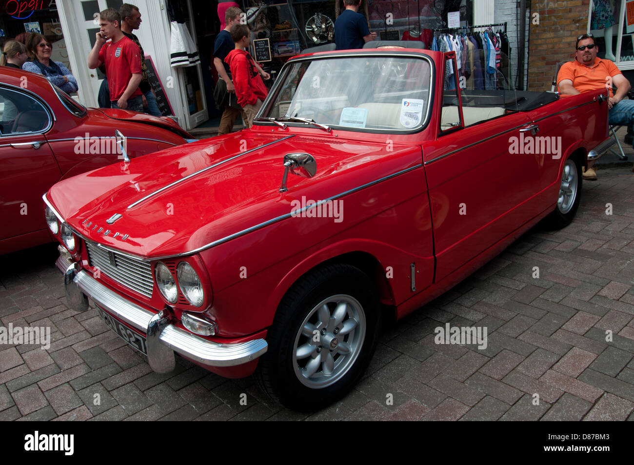 Transport motor show at faversham in Kent classic cars and buses on ...