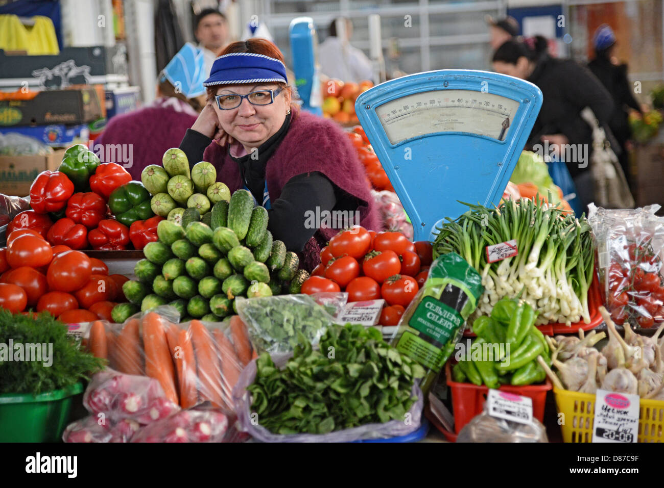 Vegetables seller. Noviy Rynok (New Market) in Barnaul. Fruit trading ...