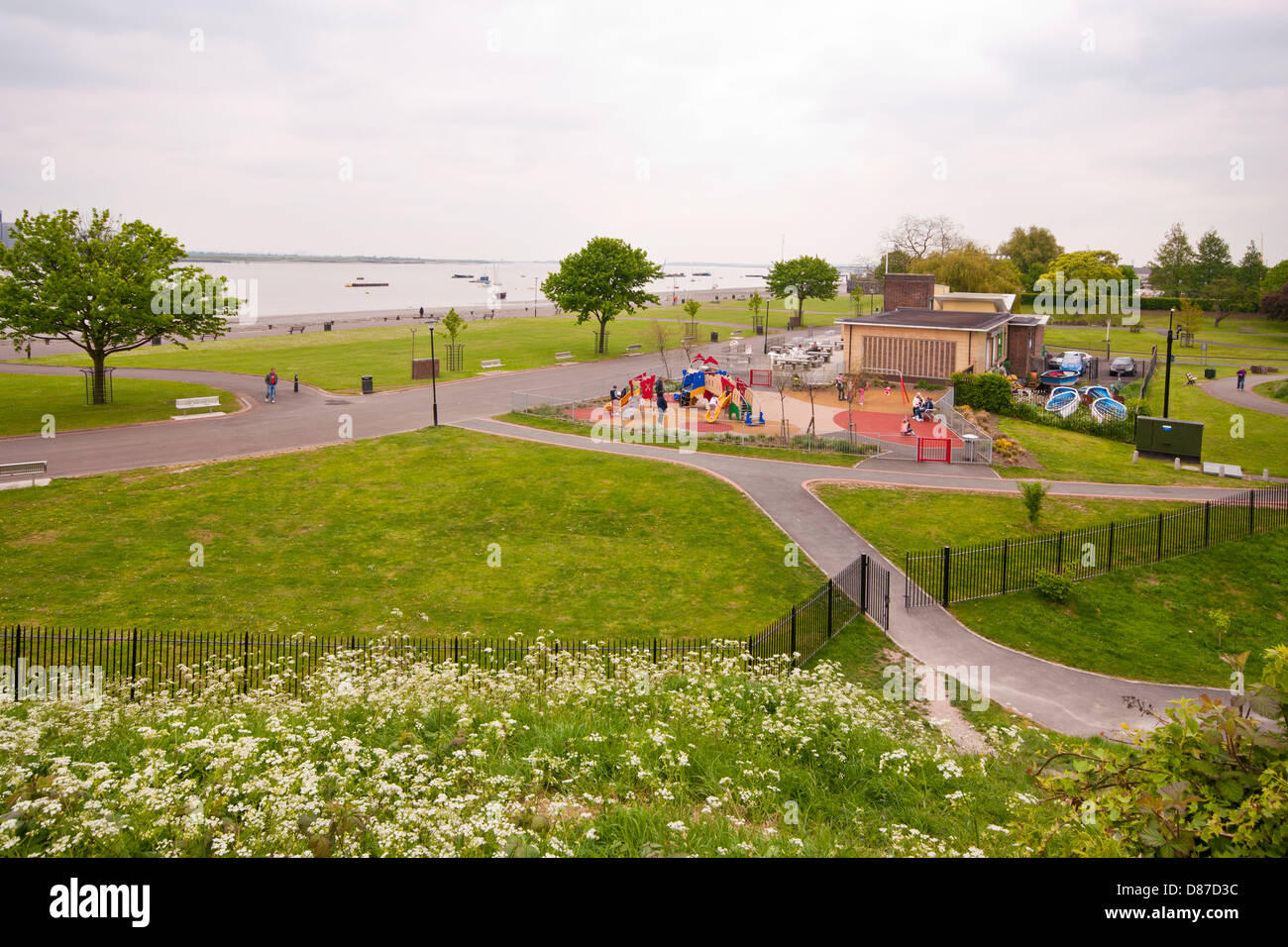 The Promenade By The River Thames Gravesend Kent UK Stock Photo - Alamy