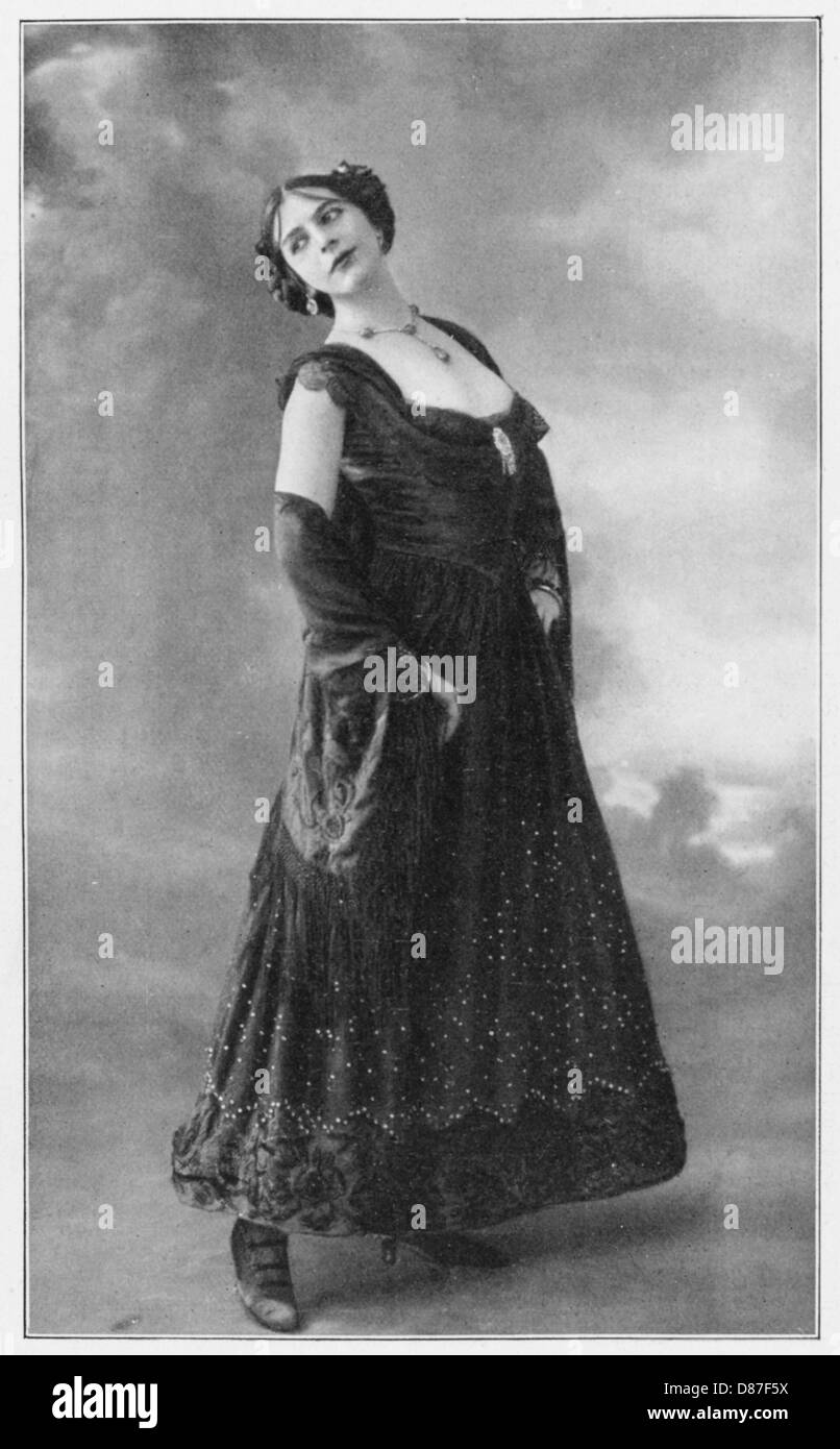 Mata hari hi-res stock photography and images - Alamy
