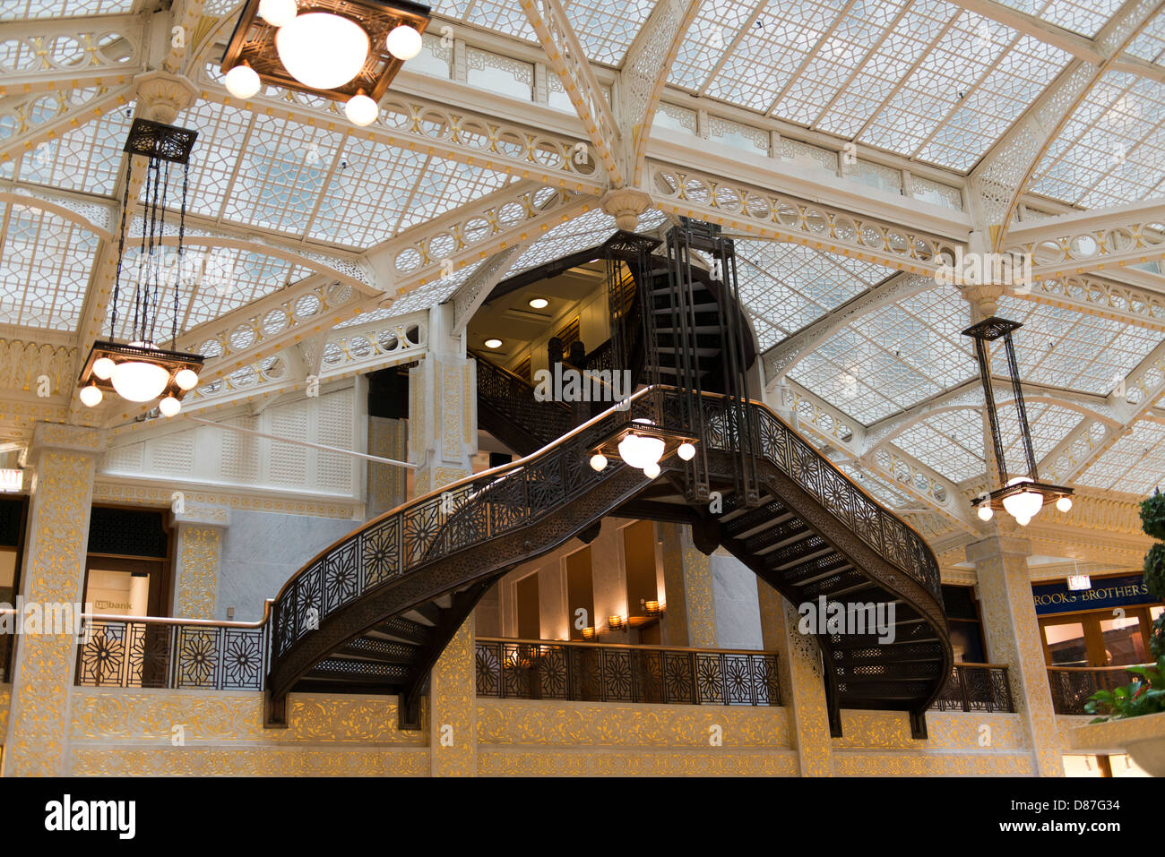 Staircase in the atrium in The Rookery, Chicago's first skyscraper ...