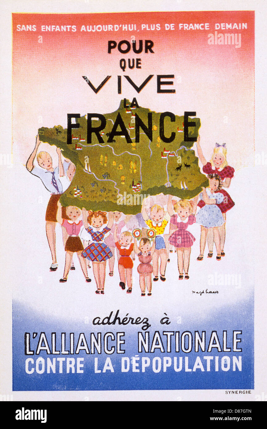 POPULATION POSTCARD 1930 Stock Photo - Alamy