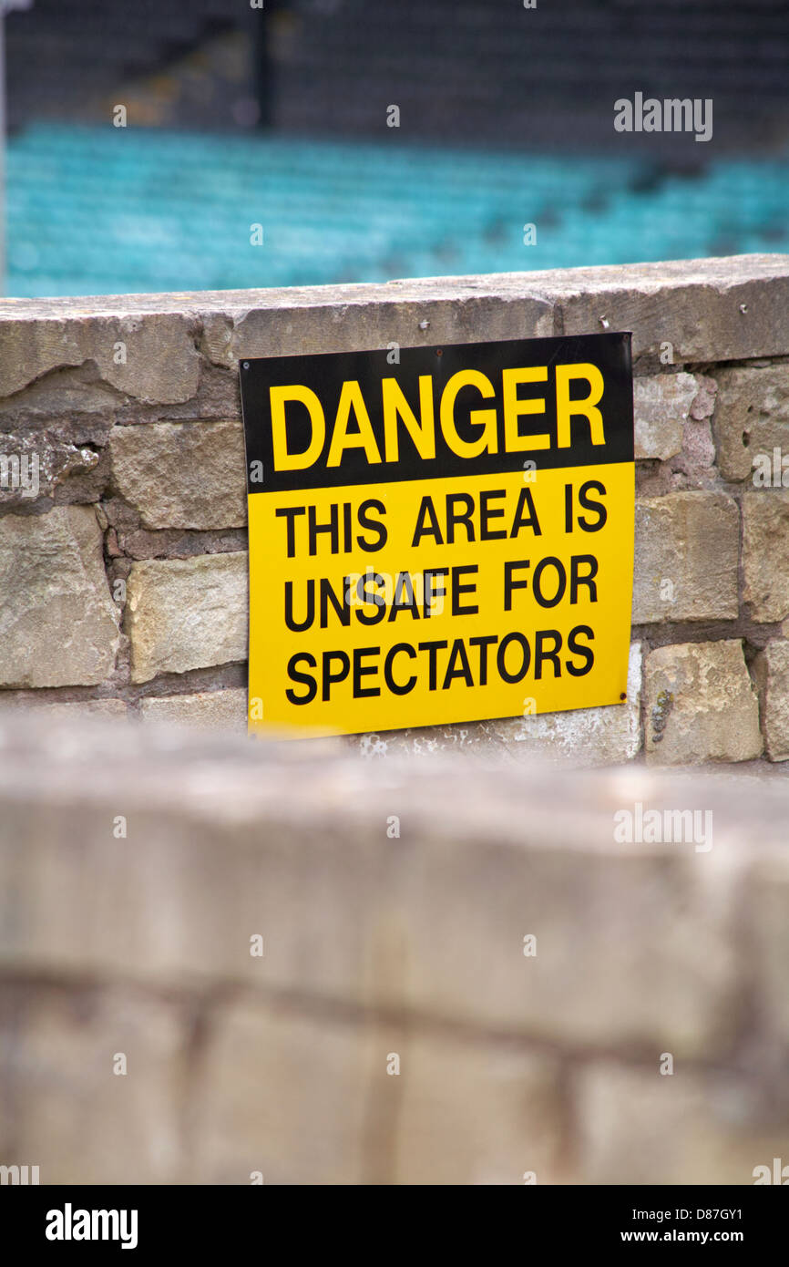 Danger this area is unsafe for spectators hi-res stock photography and ...