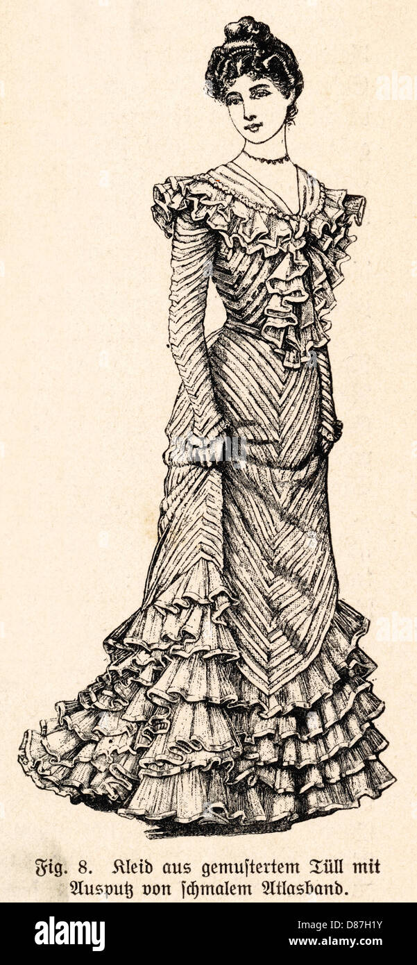 Women fashion 1900 hi-res stock photography and images - Alamy