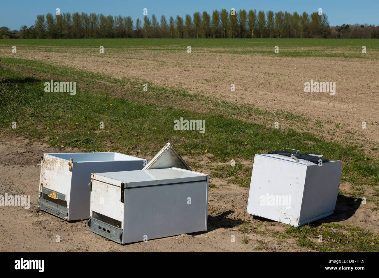 Fly tipping white goods hi-res stock photography and images - Alamy