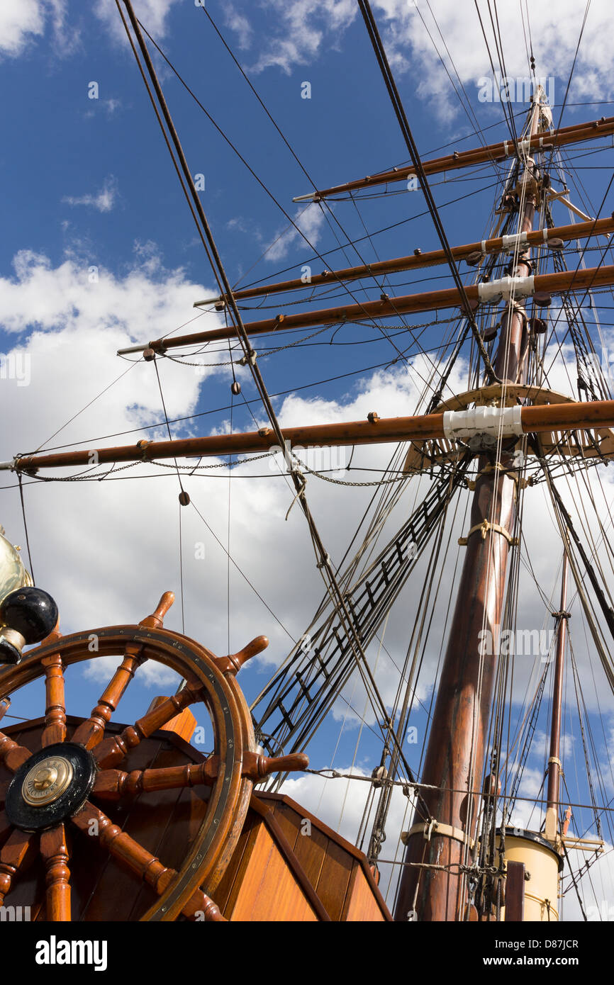 steering and masts. RSS Discovery Dundee polar exploration ship Stock ...