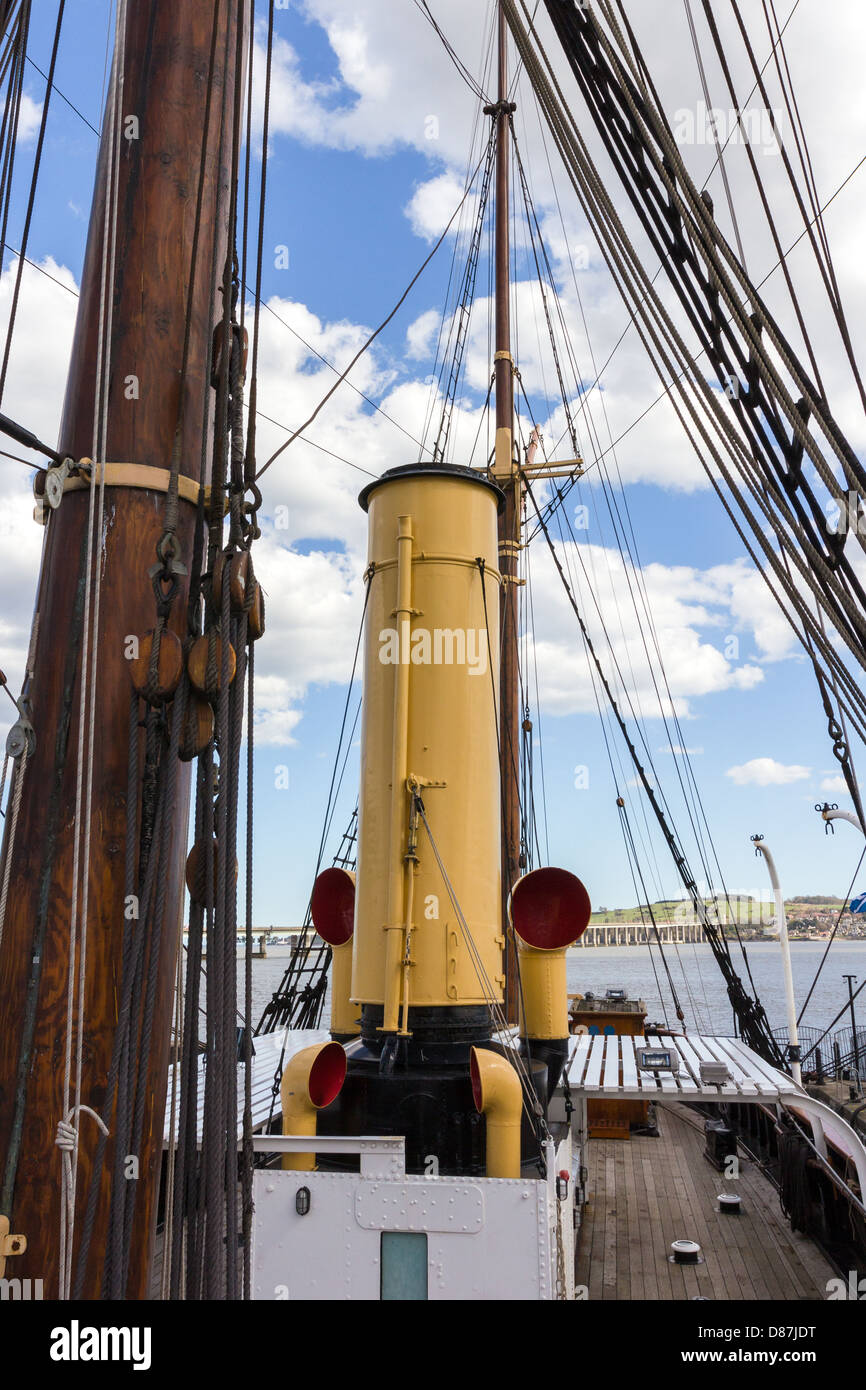 RRS Discovery at "Discovery Point" Dundee Scotland. polar exploration ...