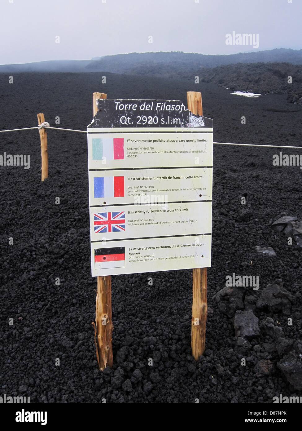 920 meters hi-res stock photography and images - Alamy