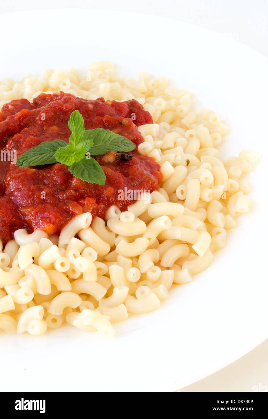 Gomito pasta hi-res stock photography and images - Alamy