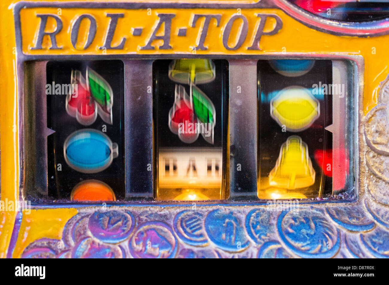 Amusement one arm bandit arcade hi-res stock photography and images - Alamy