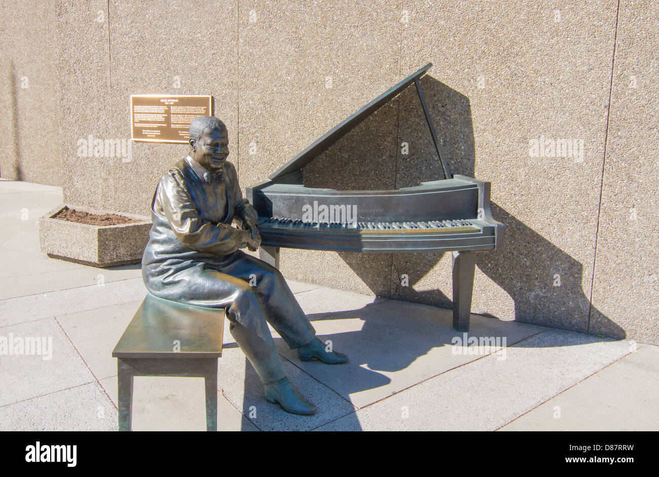 Oscar Peterson-Canadian jazz pianist and composer statue in Down town ...