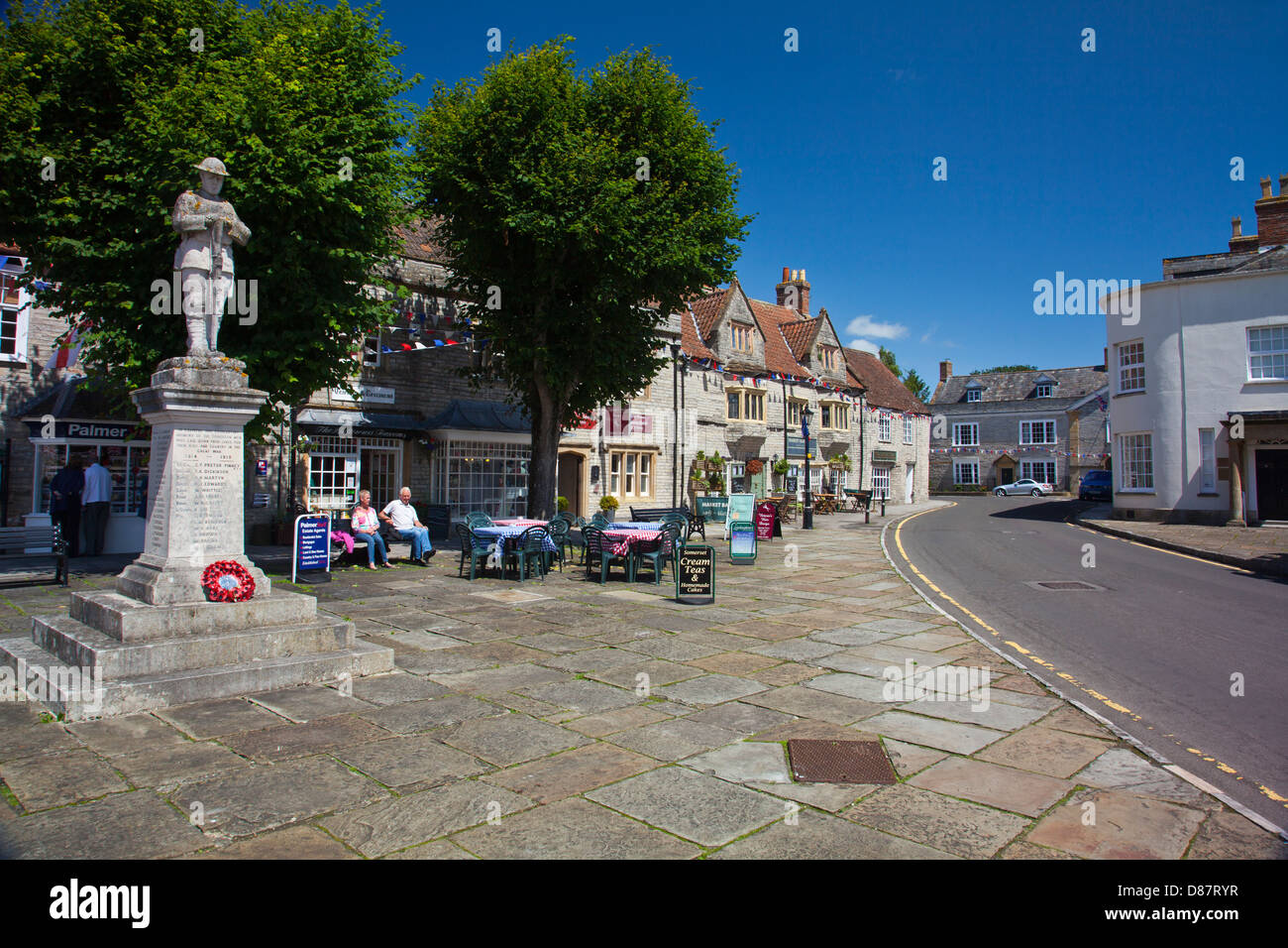 The war memorial in the Market Square in Somerton, Somerset, England ...