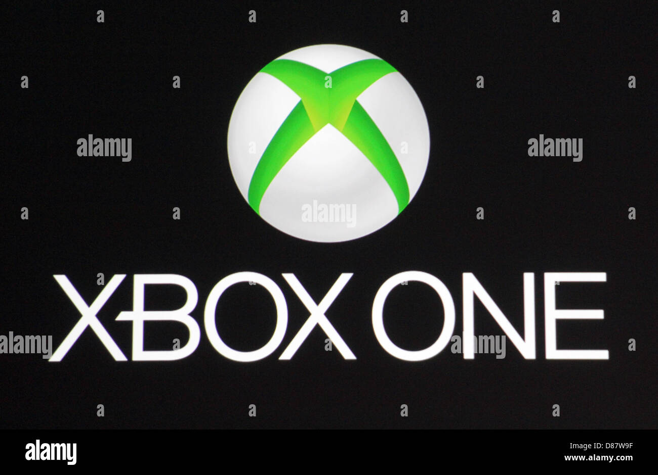 Xbox one logo hi-res stock photography and images - Alamy