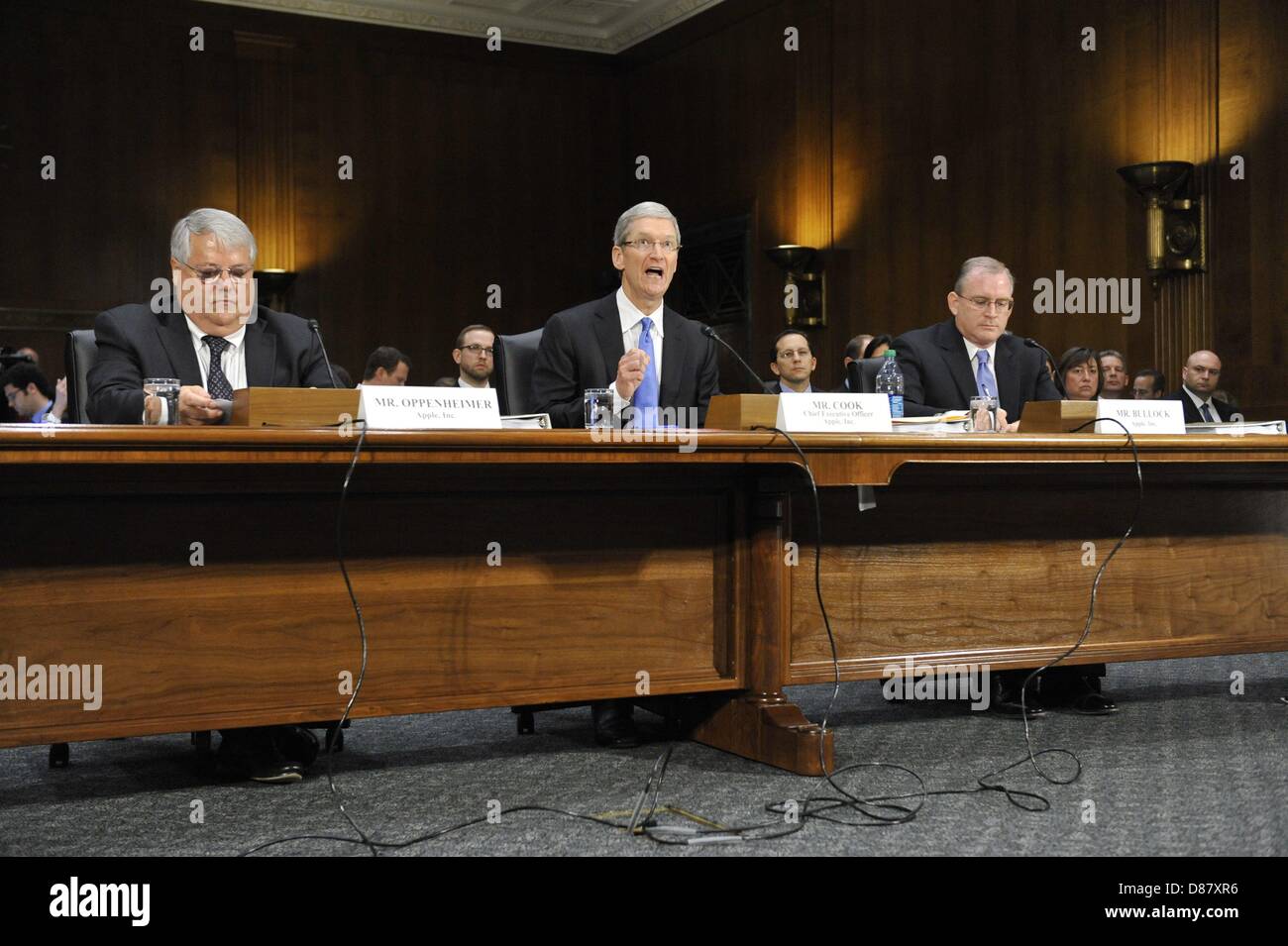 Senior investigating officer hi-res stock photography and images - Alamy