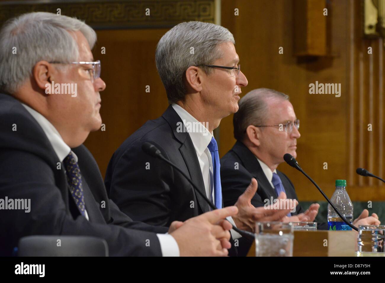 Senior investigating officer hi-res stock photography and images - Alamy