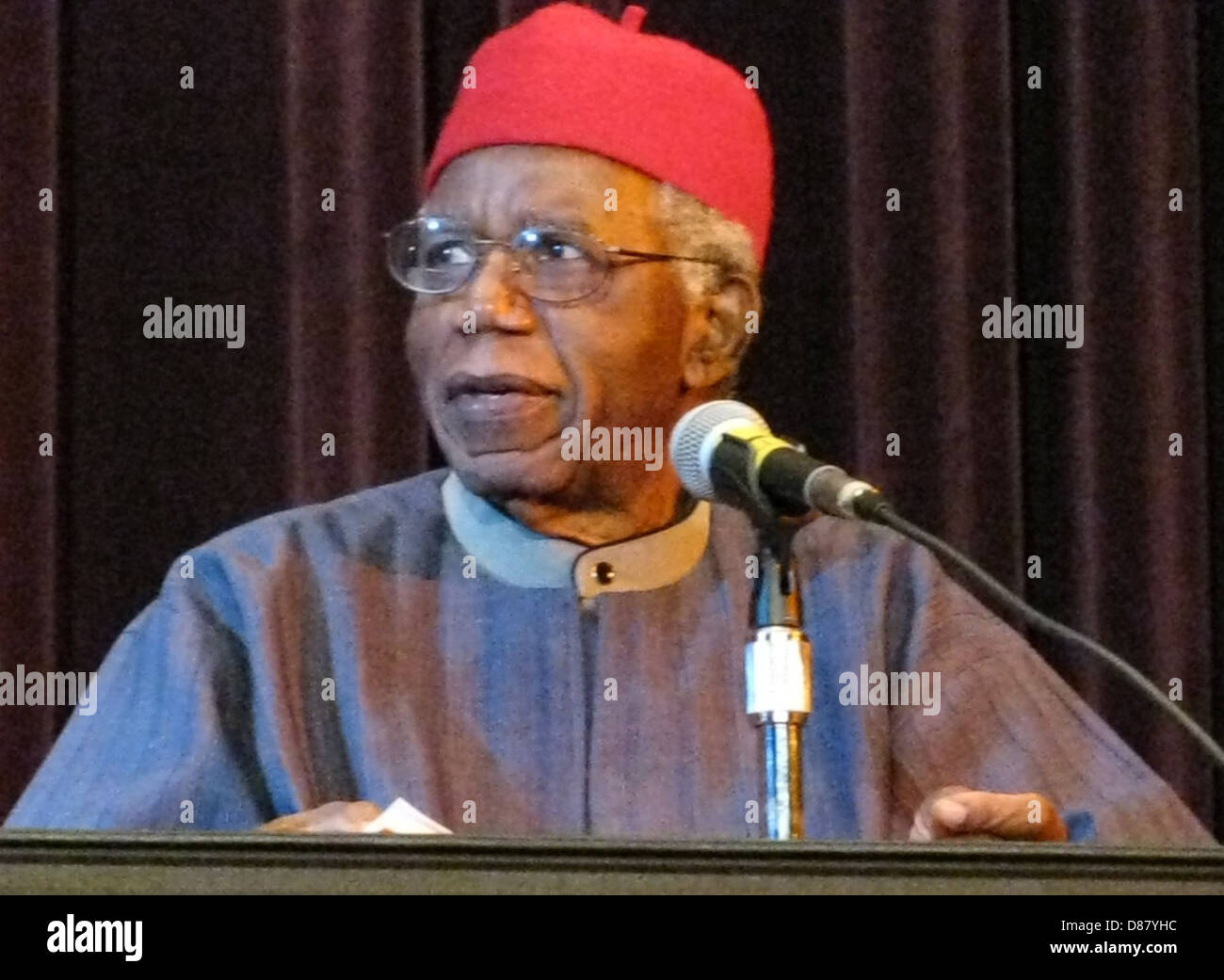 Chinua achebe hi-res stock photography and images - Alamy