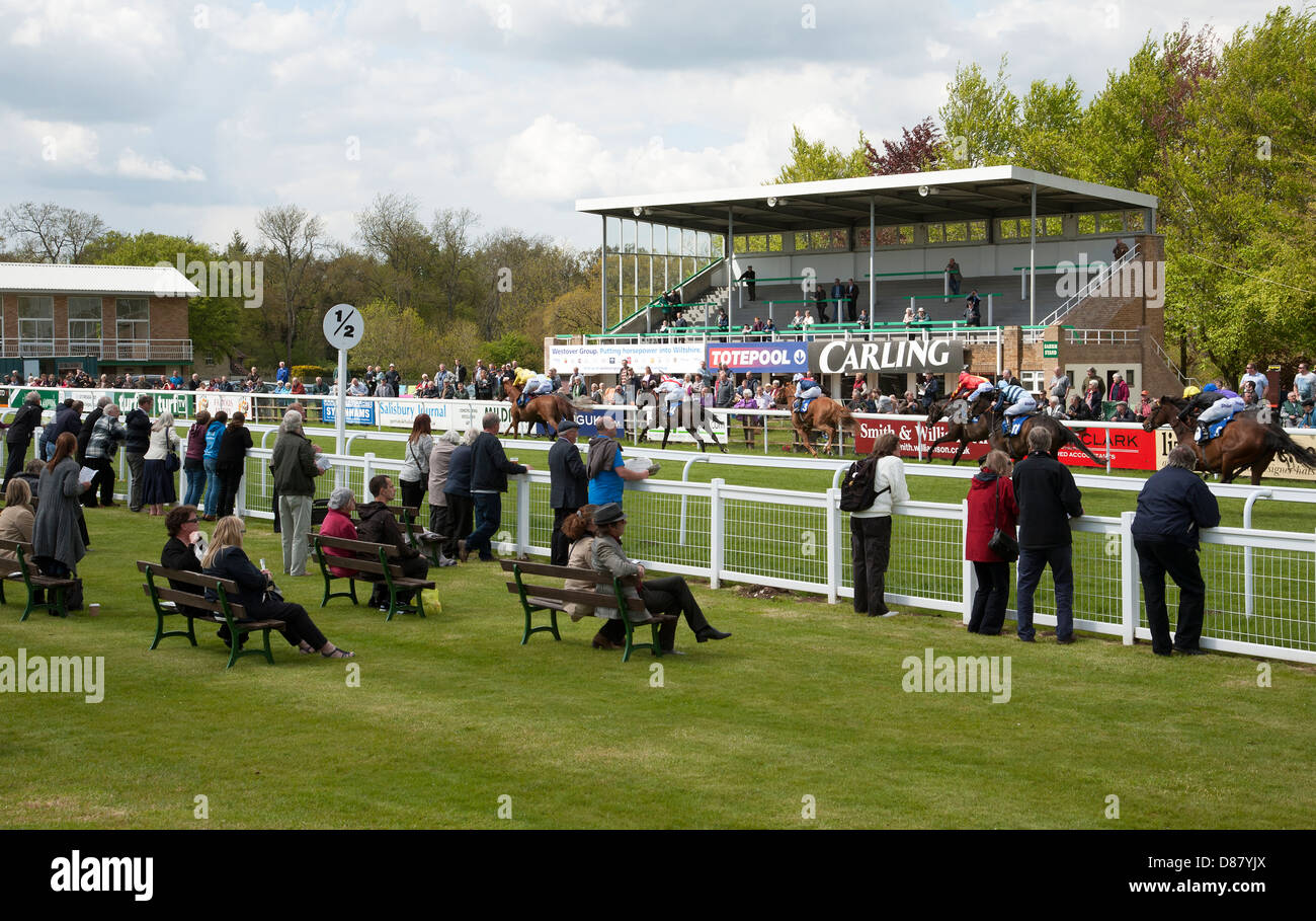 Racegoers at Salisbury Racecourse Wiltshire UK Stock Photo - Alamy