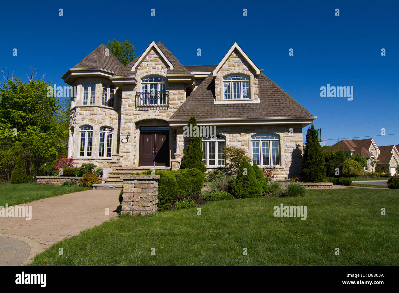 Big house hi-res stock photography and images - Alamy