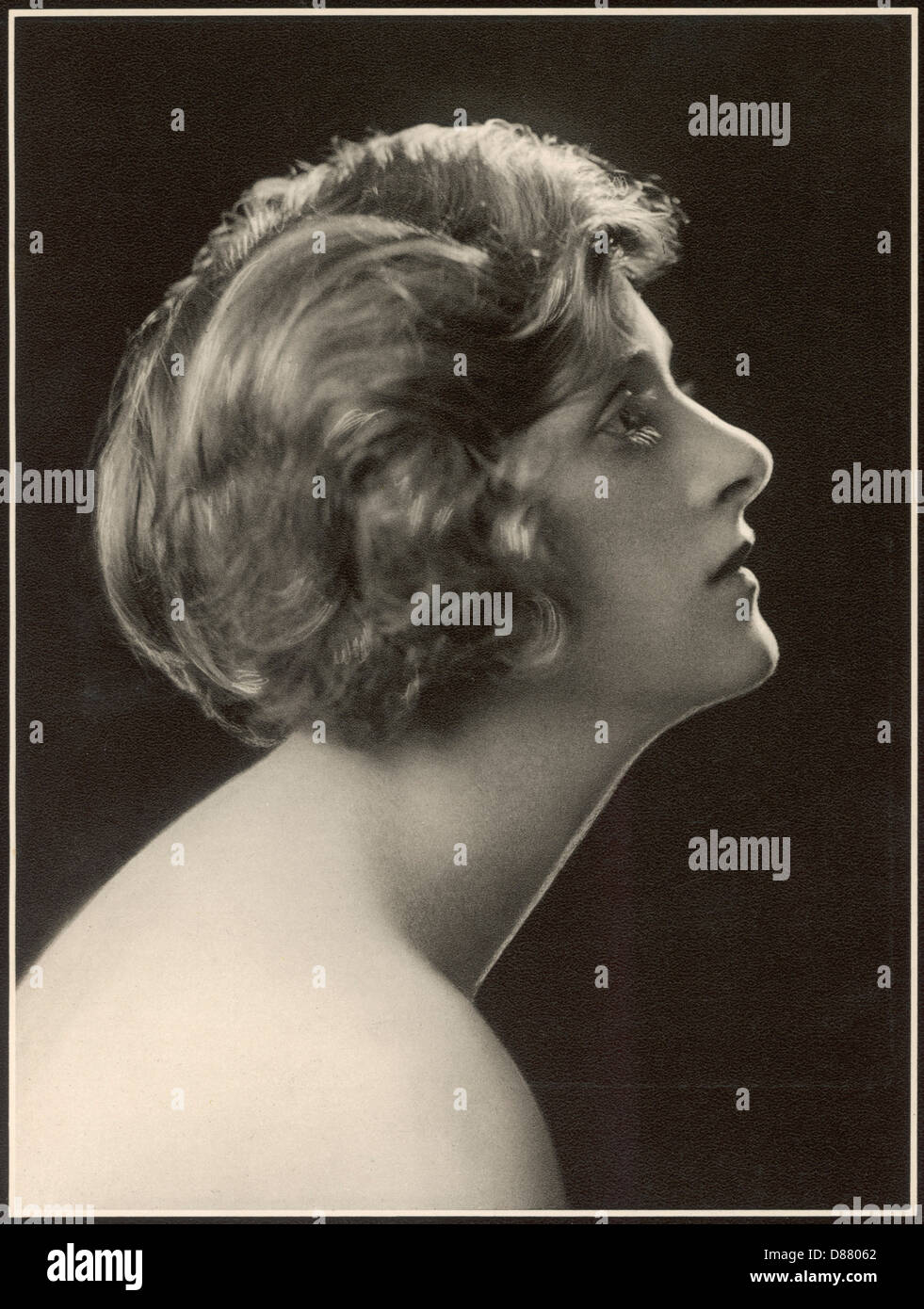 Gladys cooper english actress hi-res stock photography and images - Alamy