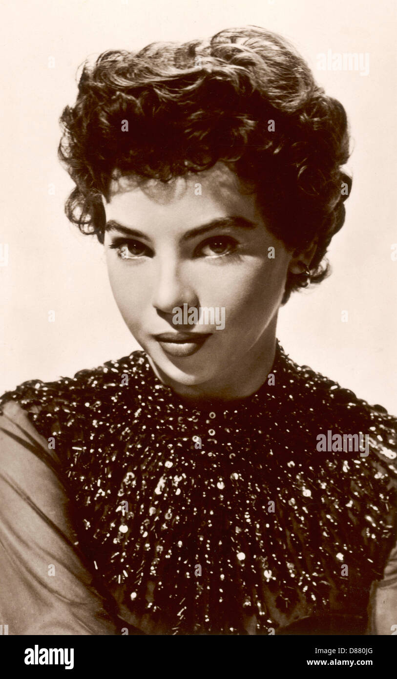 Leslie caron actress hi-res stock photography and images - Alamy