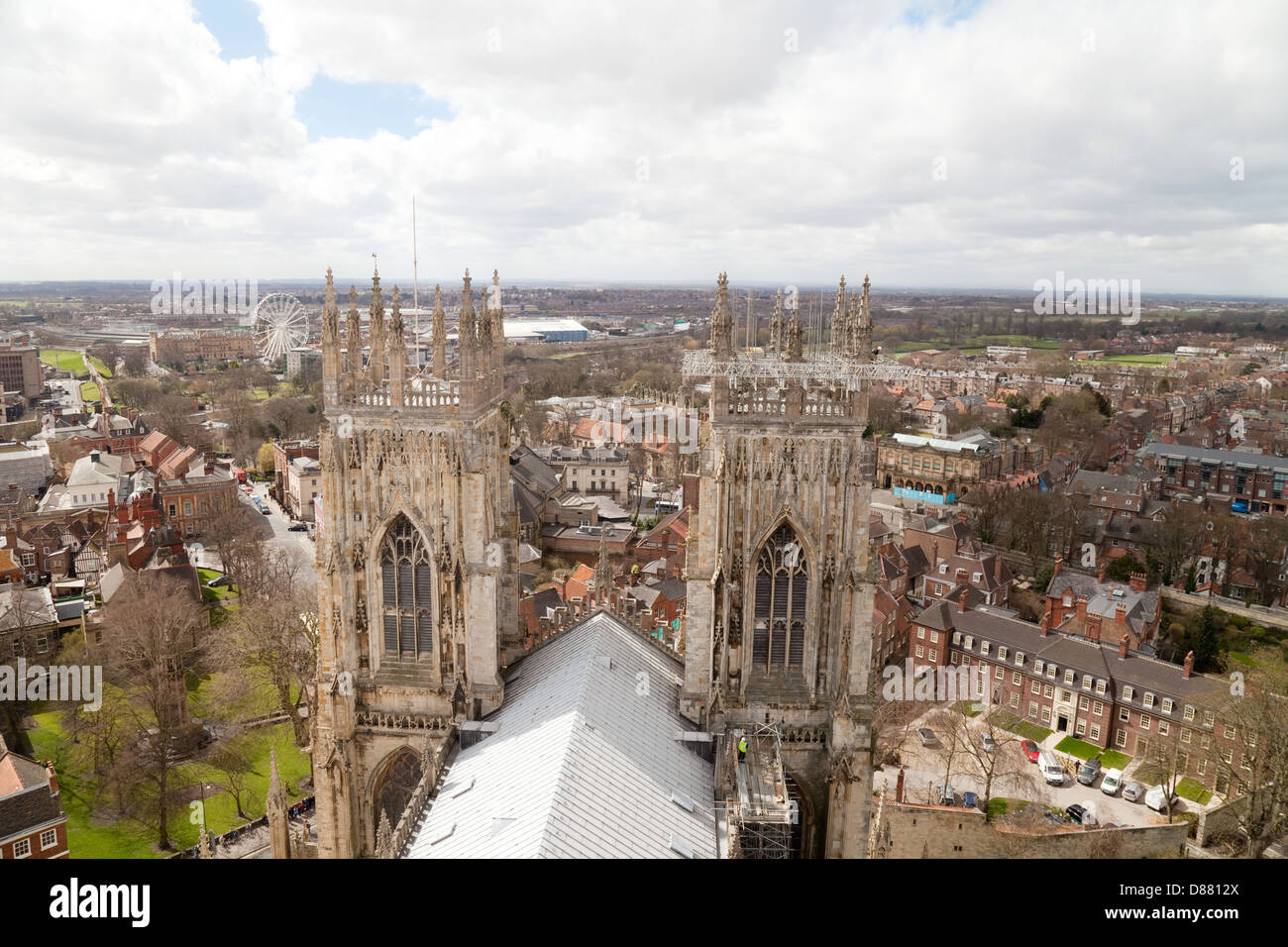 York city england skyline hi-res stock photography and images - Alamy