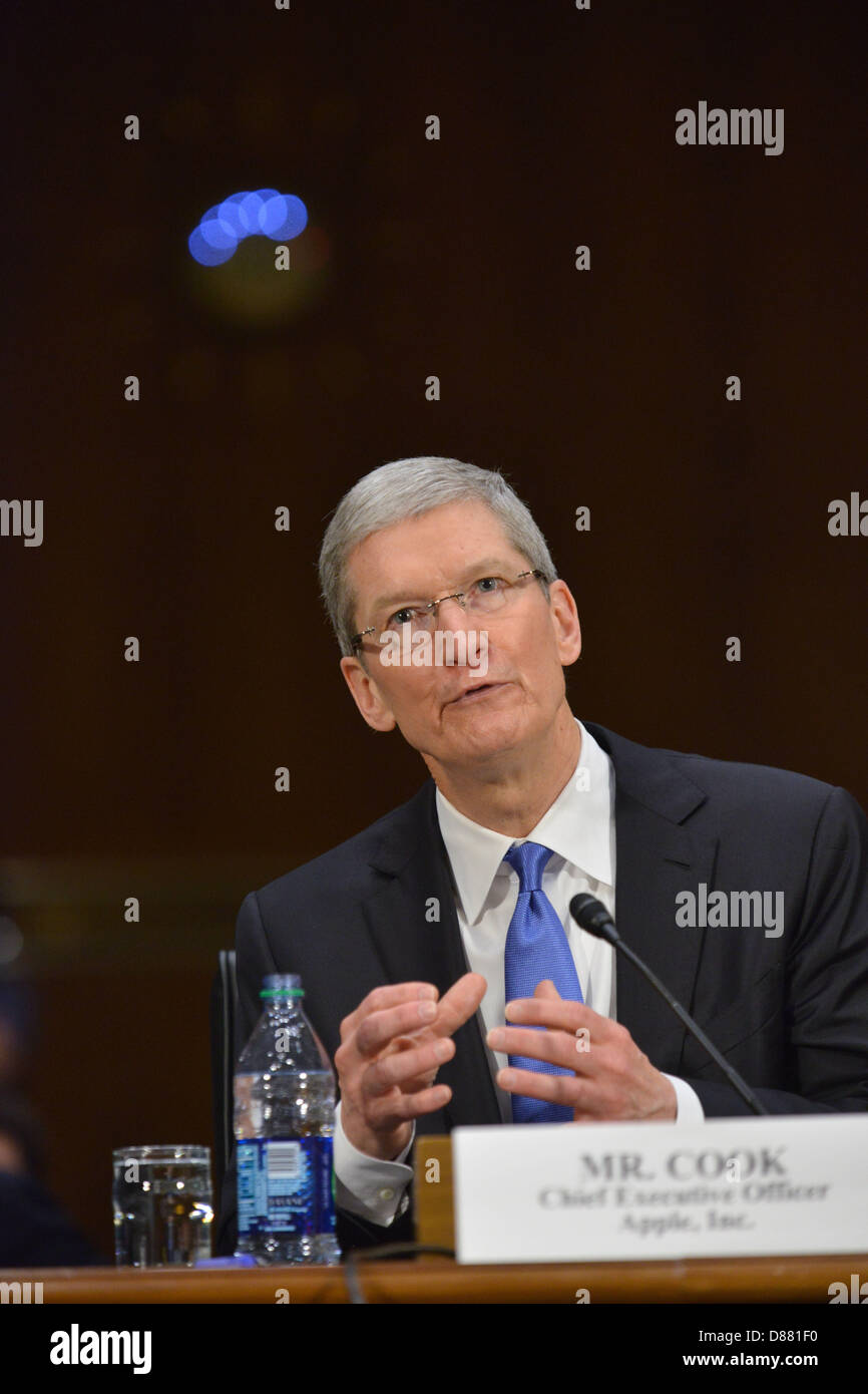 May 21, 2013 - Washington, DC, U.S. - TIMOTHY D. COOK, chief executive ...
