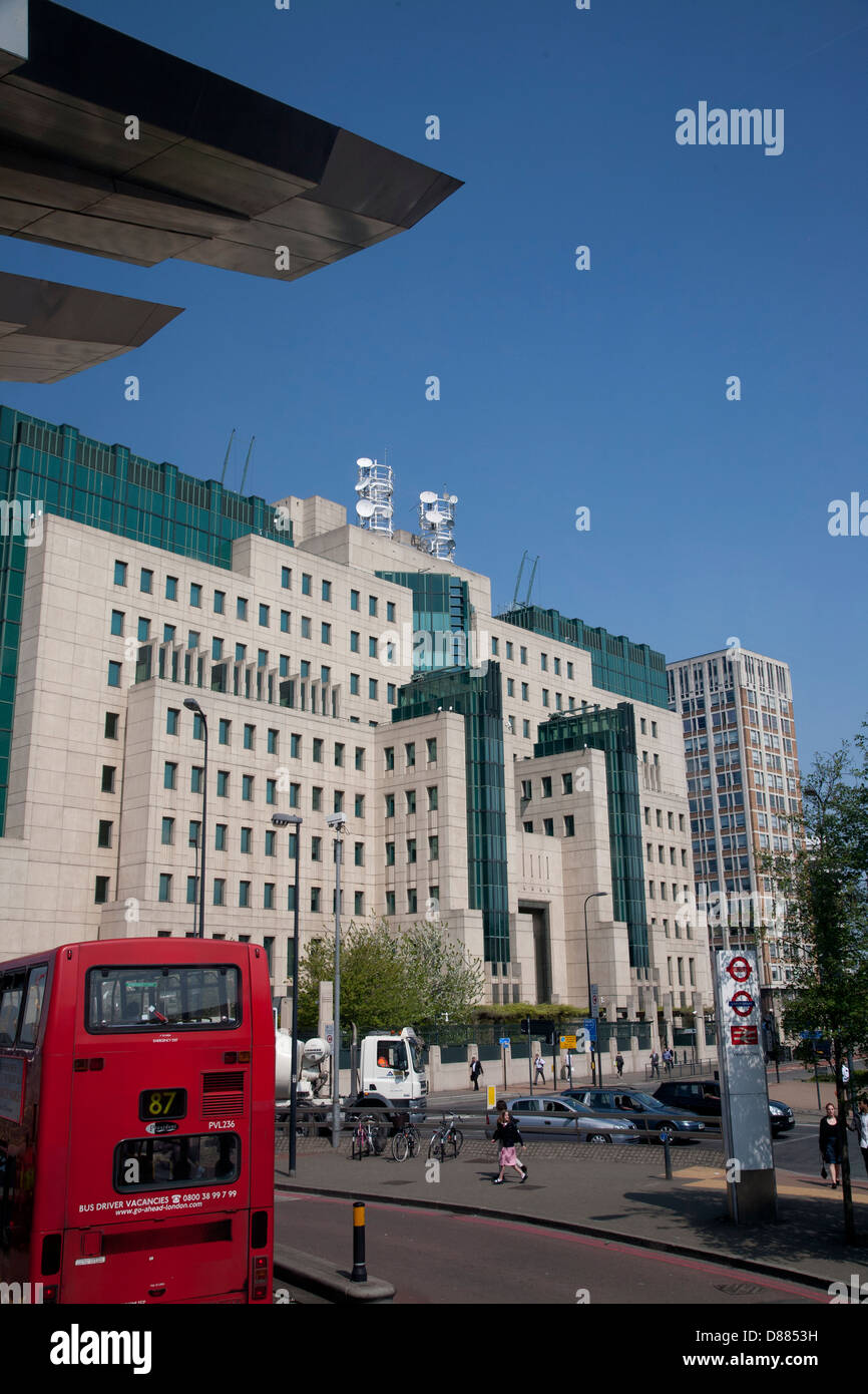 Mi6 building hi-res stock photography and images - Alamy