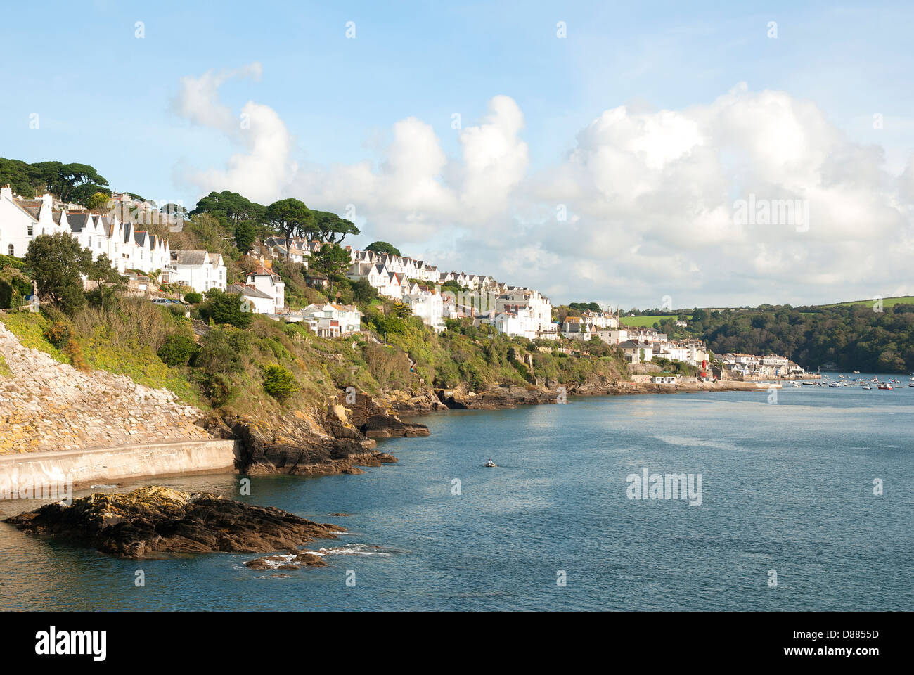 Homes overlooking the river at Fowey in Cornwall, UK Stock Photo - Alamy