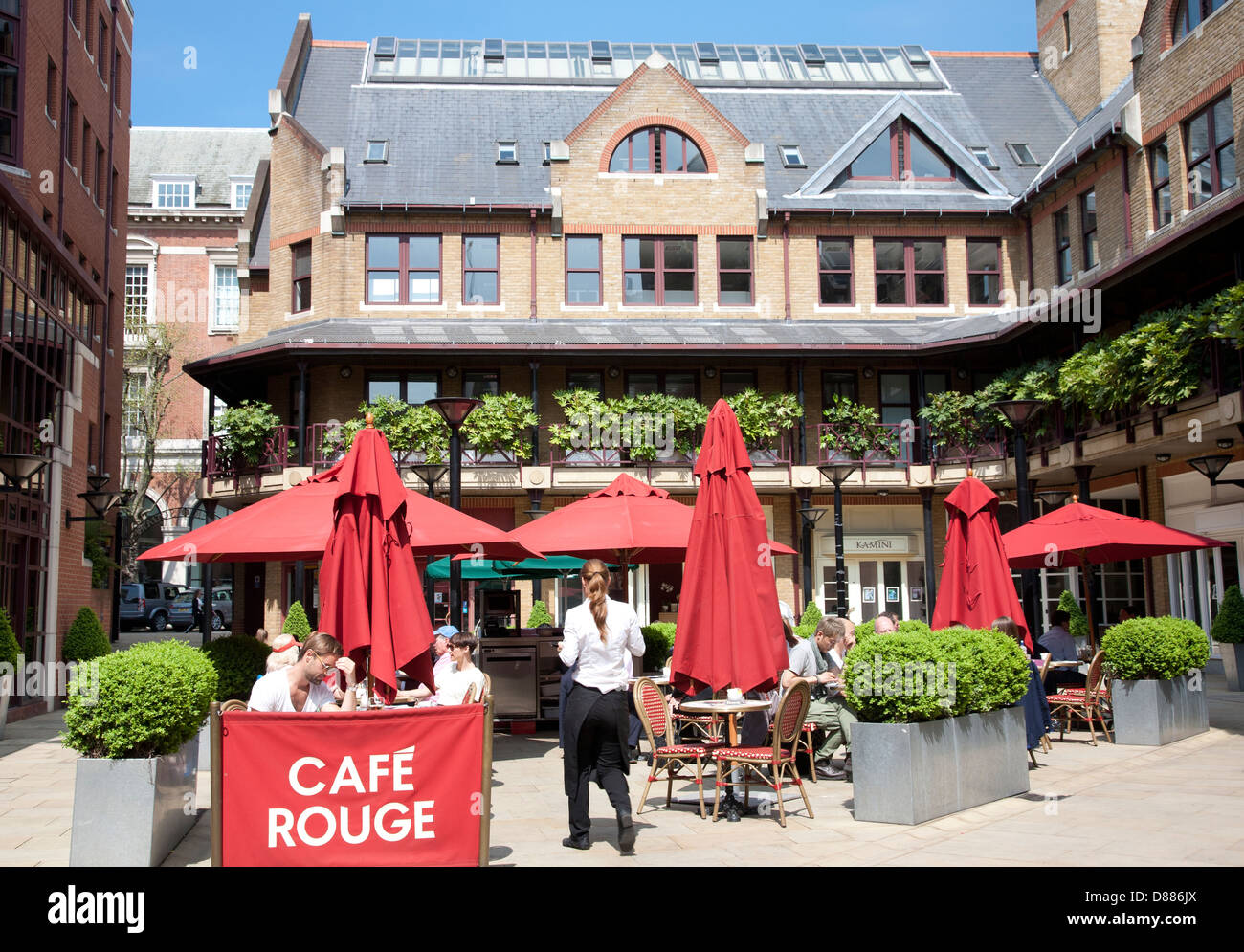 Lancer square kensington hi-res stock photography and images - Alamy