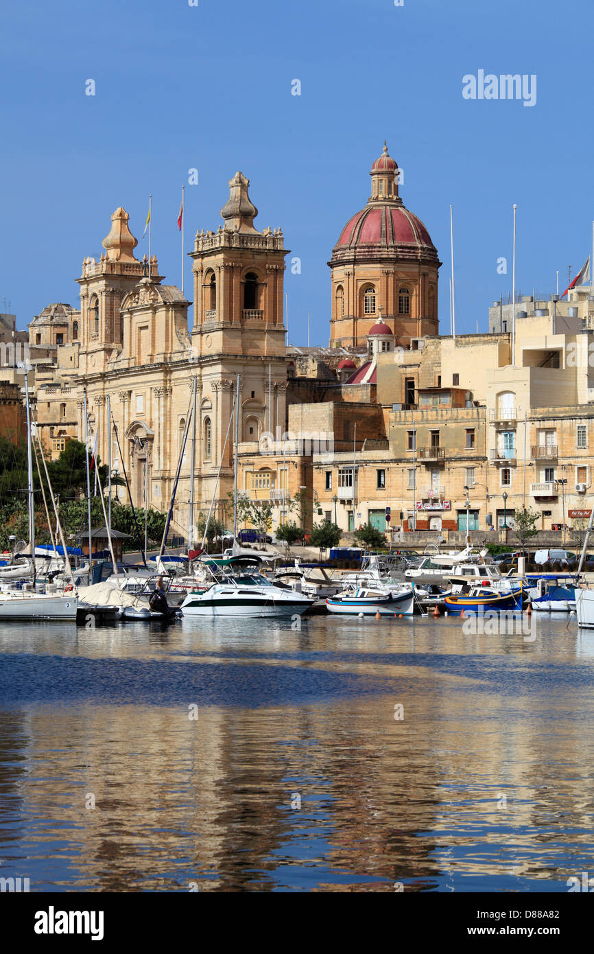 Malta, Vittoriosa, Birgu, Dockyard Creek, Marina, Church of St Lawrence ...
