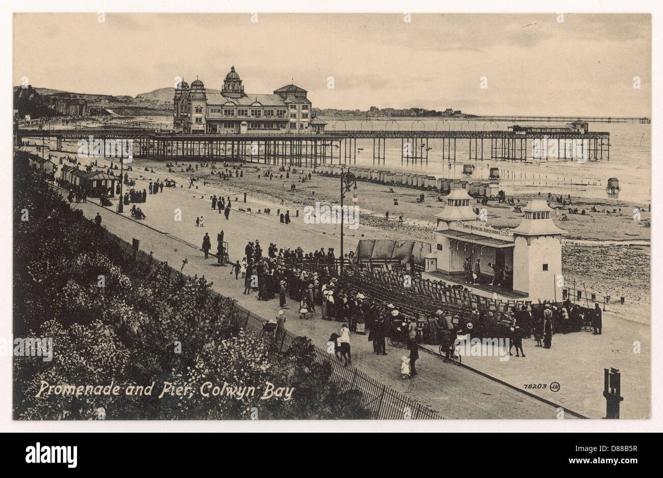 COLWYN BAY/PROM & PIER Stock Photo - Alamy