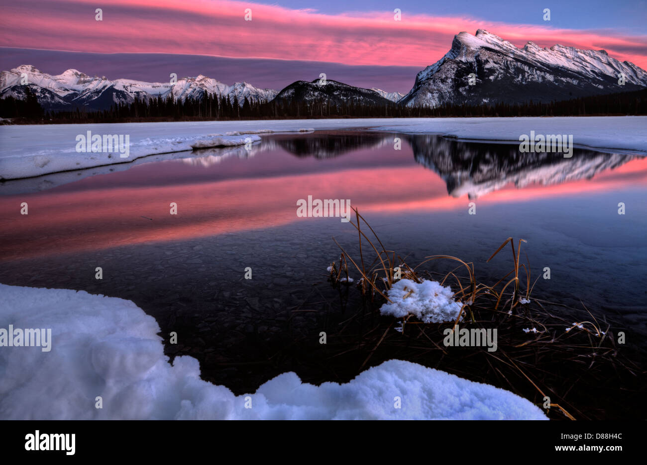 Sunset Mount Rundle Vermillion Lakes in Winter Stock Photo - Alamy
