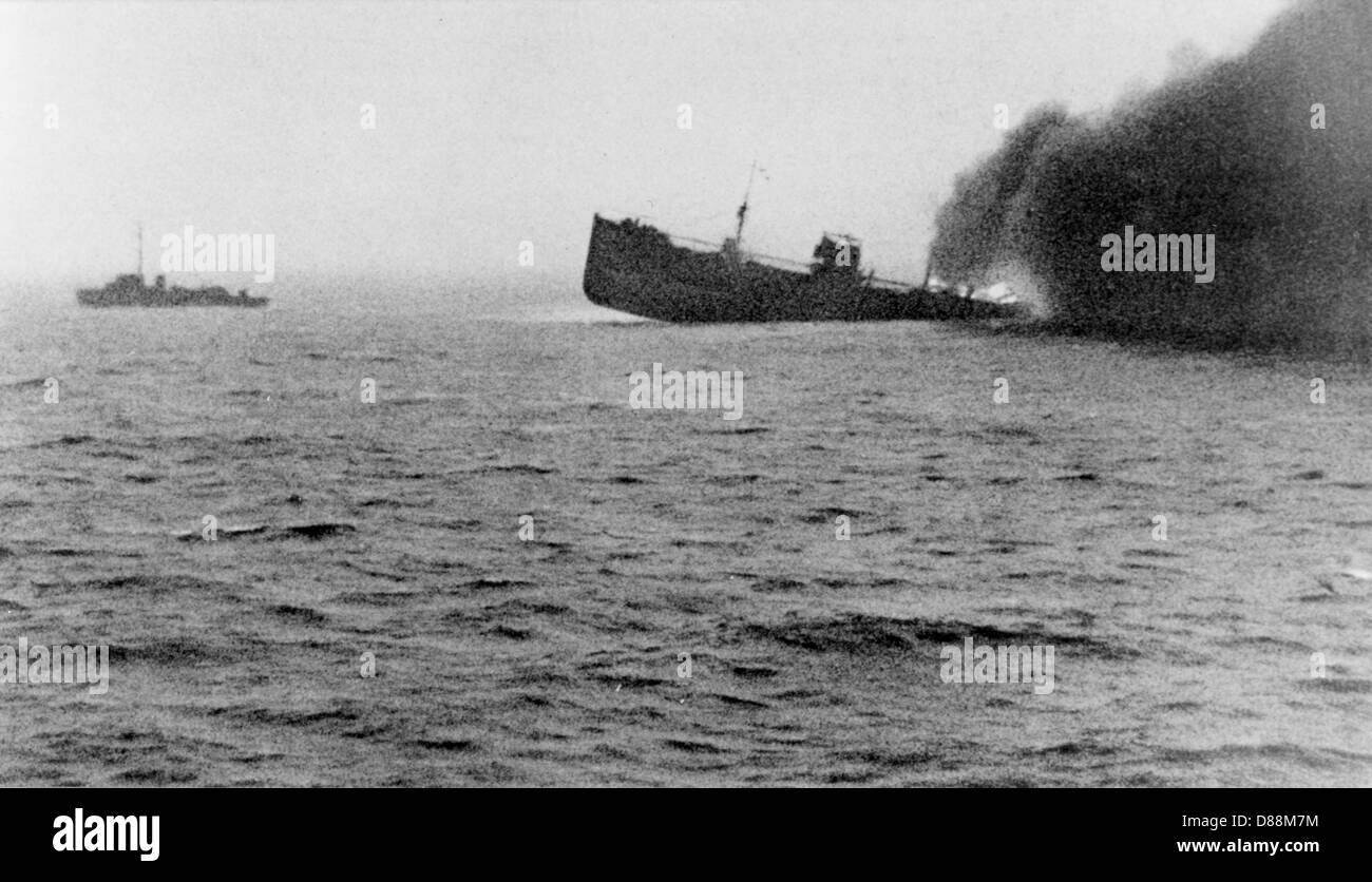 The ship sinks Black and White Stock Photos & Images - Alamy